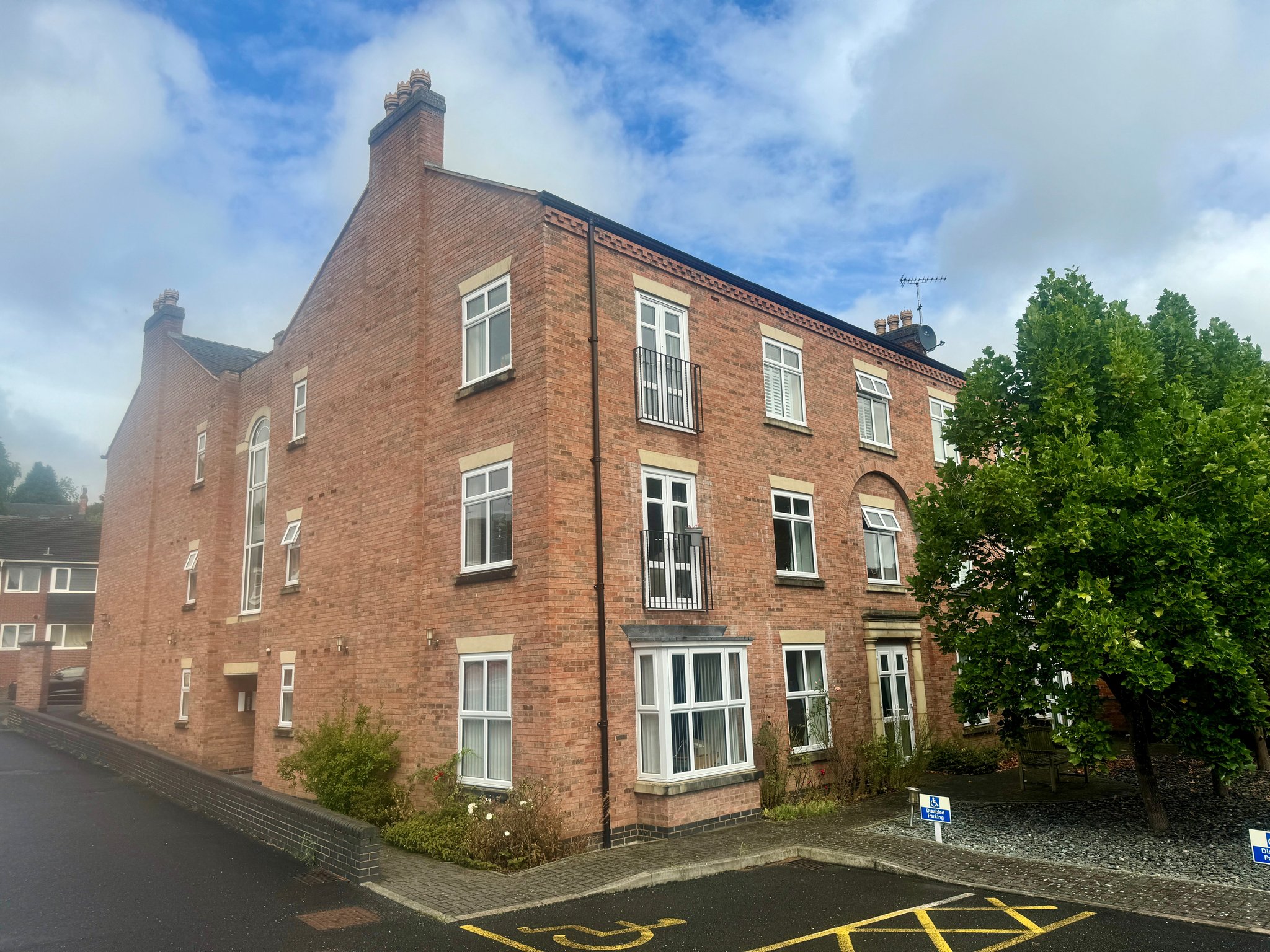 Castlegate, Tutbury - The Crew Partnership